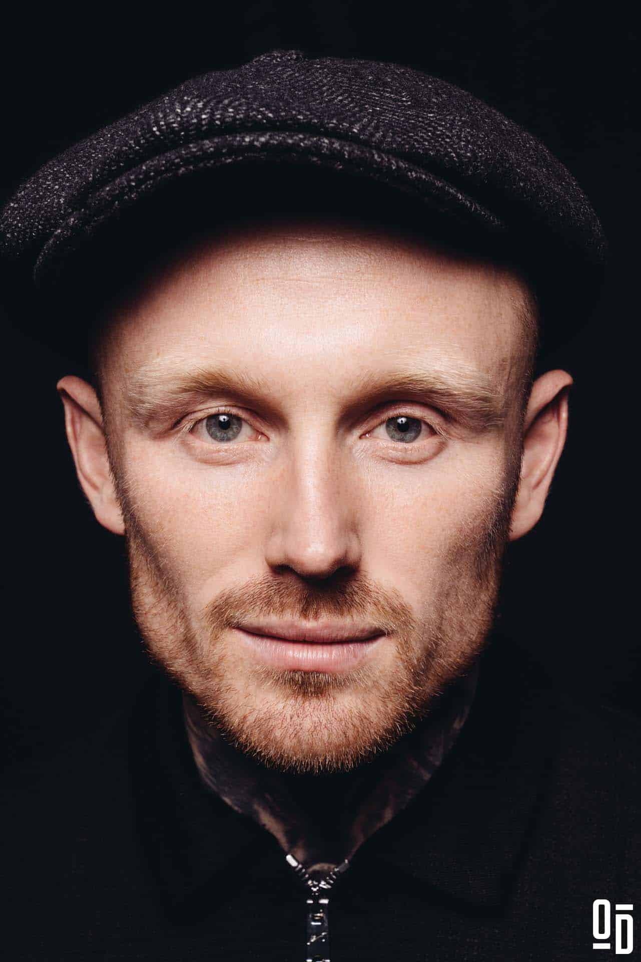 Branding Portraits – Oliver Doran